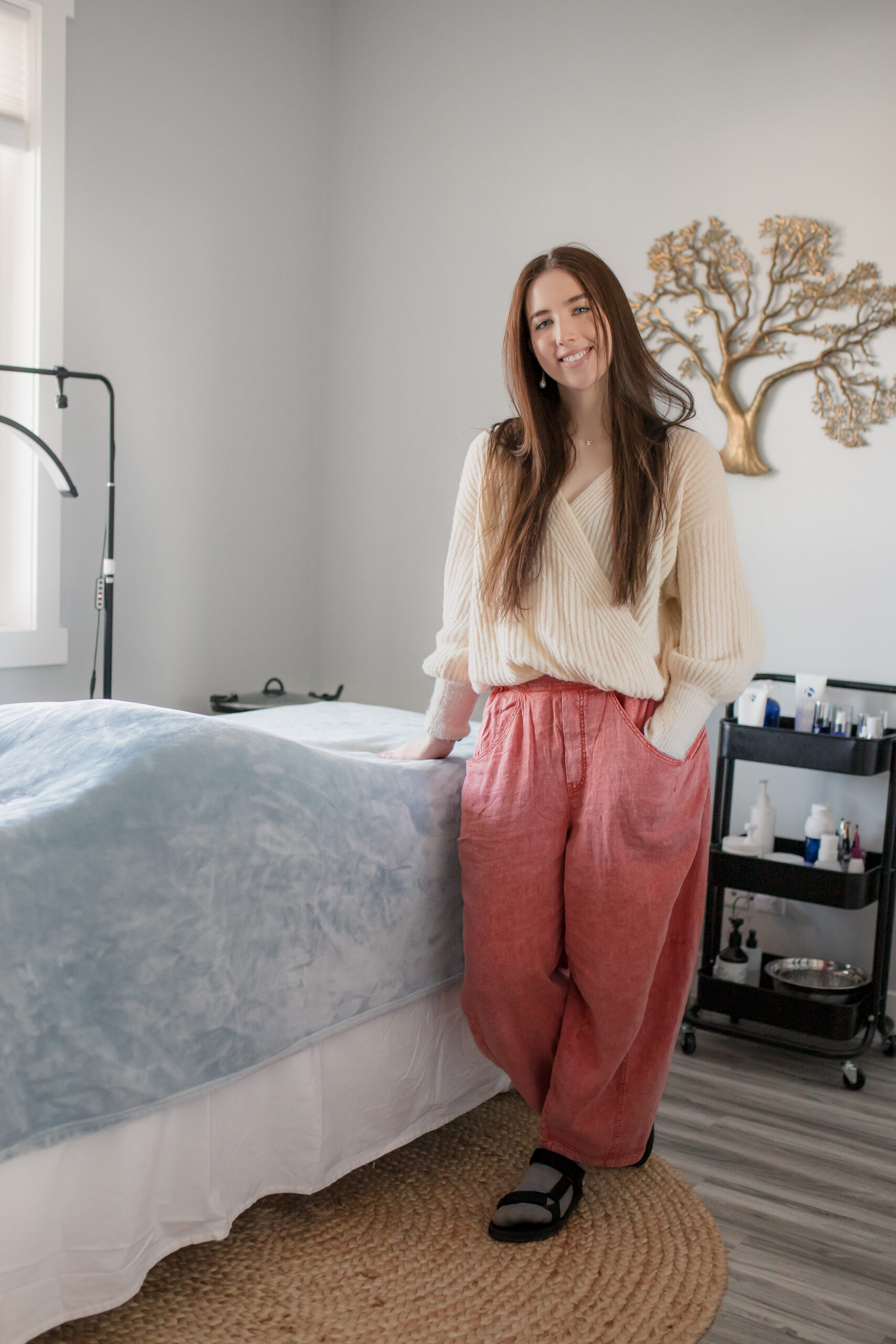 Lil Bit of Beauty – Lashes, Brows, Waxing, Lash Training